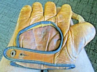 Vintage Hiawatha 25 - 1957 Baseball Glove With Indian Head Logo | #28291986