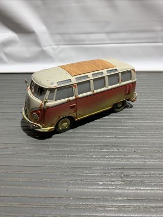 Maisto Volkswagen VW 1960s Van Samba Bus 1:25 Scale 7 " RED Diecast CAR ...
