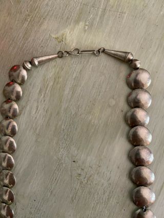 VINTAGE NAVAJO HAND MADE/STAMPED STERLING SILVER GRADUATED PILLOW BEADS ...